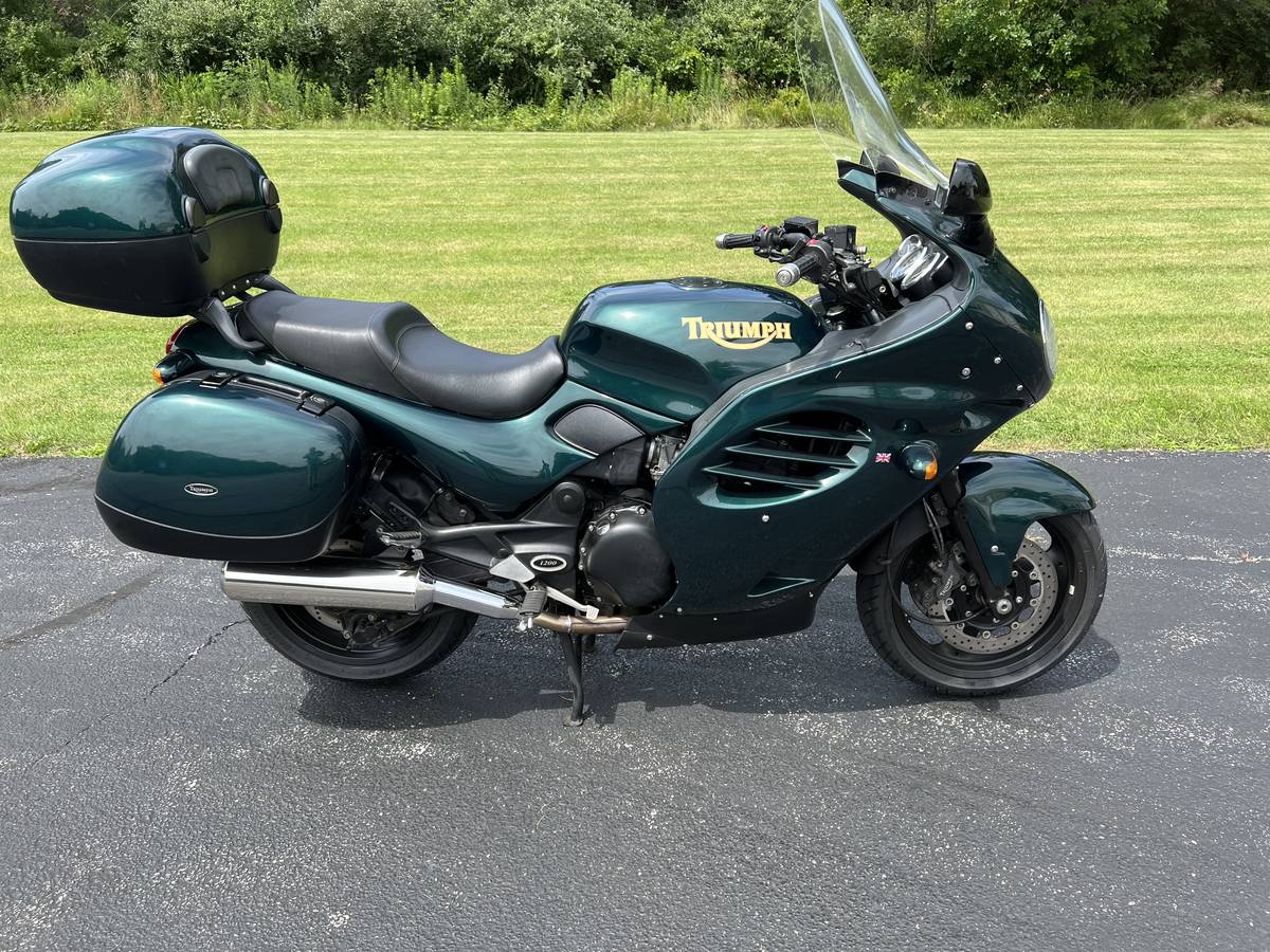 New 2k Triumph 1200 owner here - New Members - Triumph Trophy