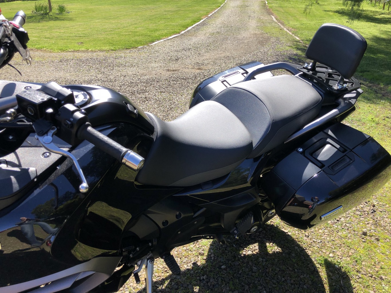 Pillion backrest - Modifications, Accessories, and Appearance - Triumph ...